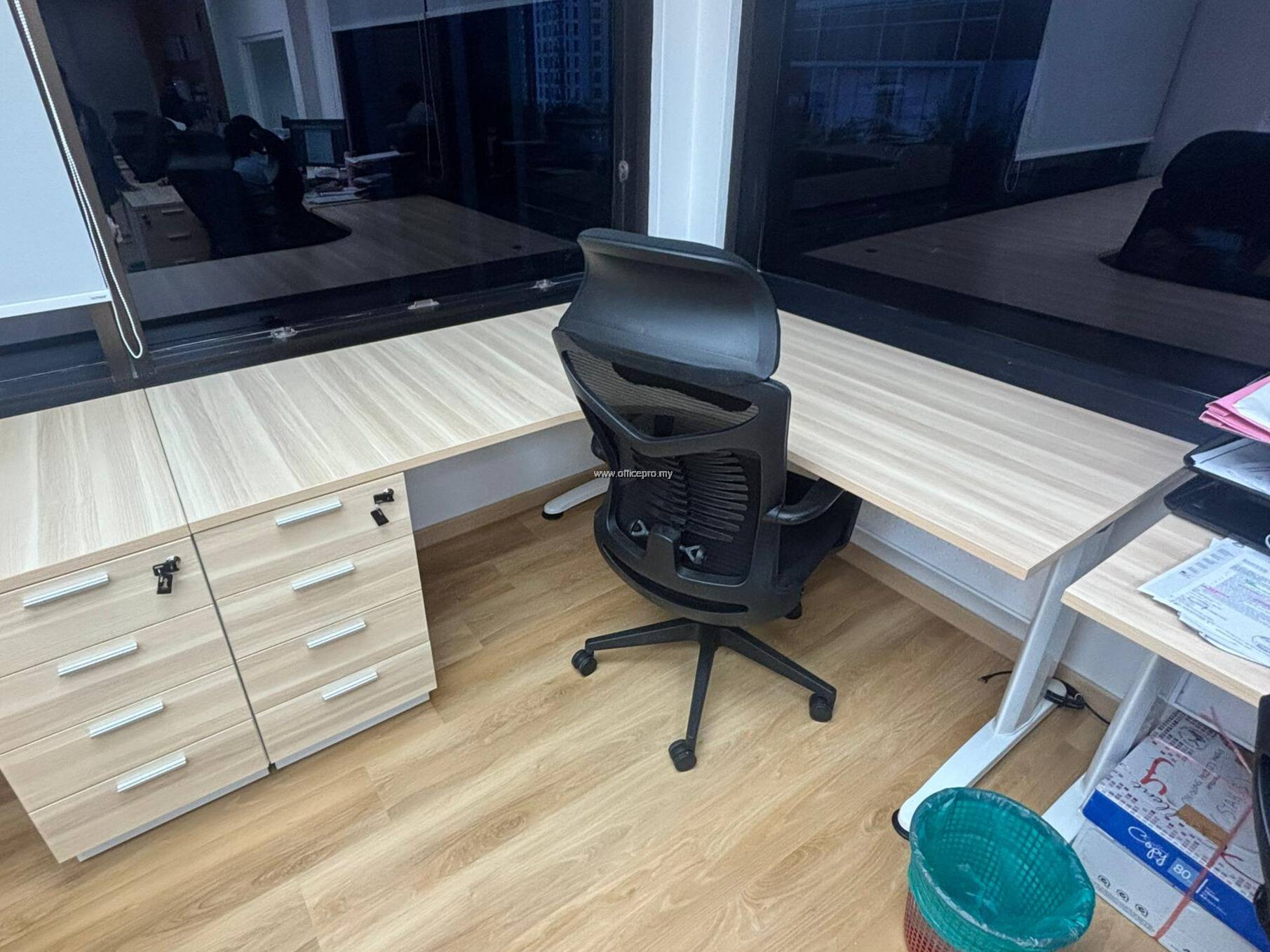 6FT L Shape Customizable Table with Fixed Pedestal – 4 Drawers