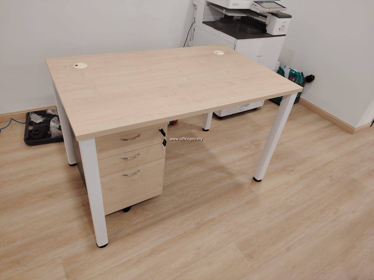OFFICE TABLE I OFFICE FURNITURE SUPPLIER MALAYSIA I KLANG