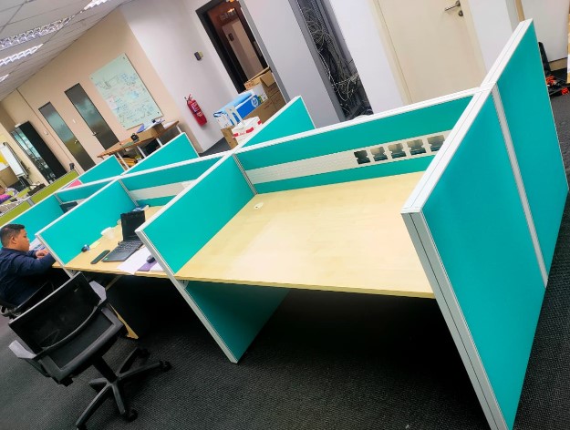 Office Furniture Kelana Jaya Office Workstation Table Cluster Of 6 ...