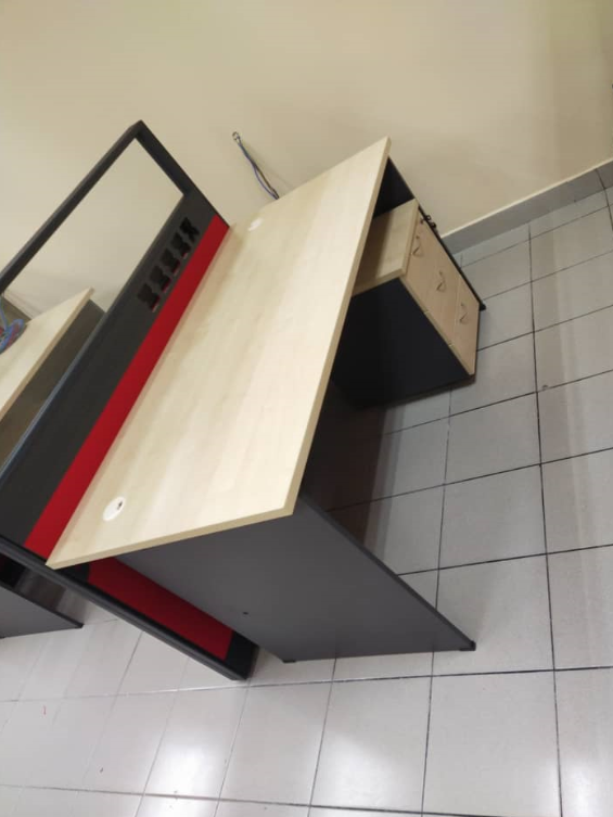 Office Furniture Port Klang Office Workstation Table Cluster Of 4 ...